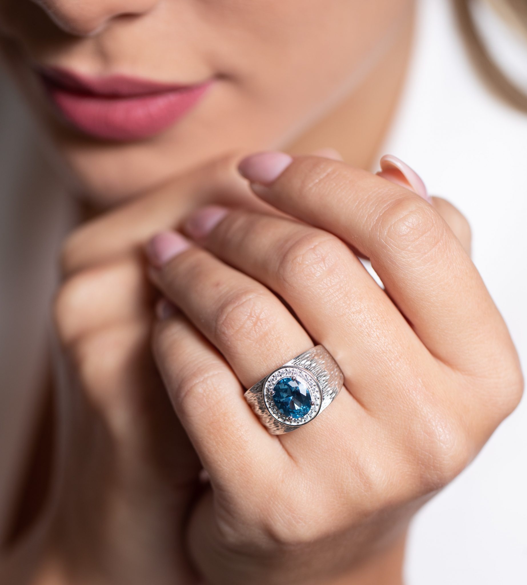 GRIFFE ROUGE - Le Bijoutier International